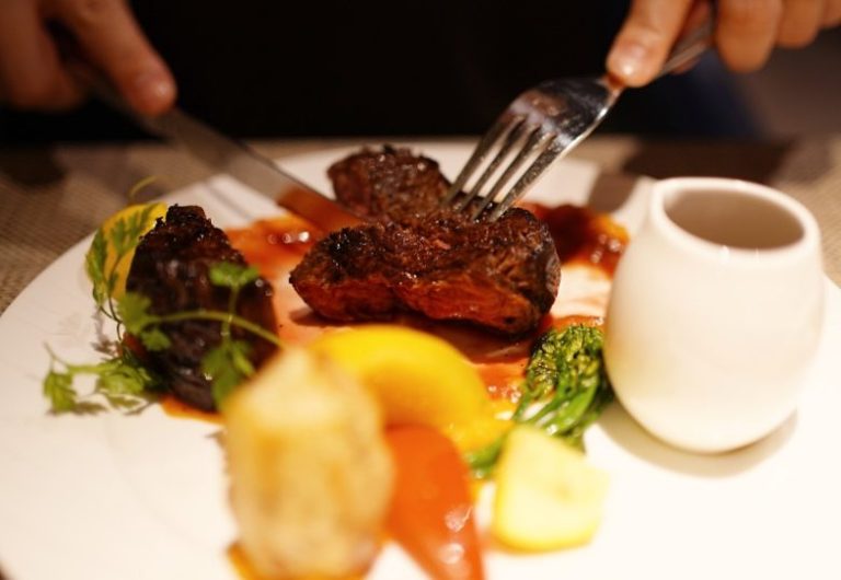 【チャンギ空港のカタール航空プレミアムラウンジ】アクセス要件が厳しいラウンジに潜入★実際利用した感想 | マリオットアメックス最新情報